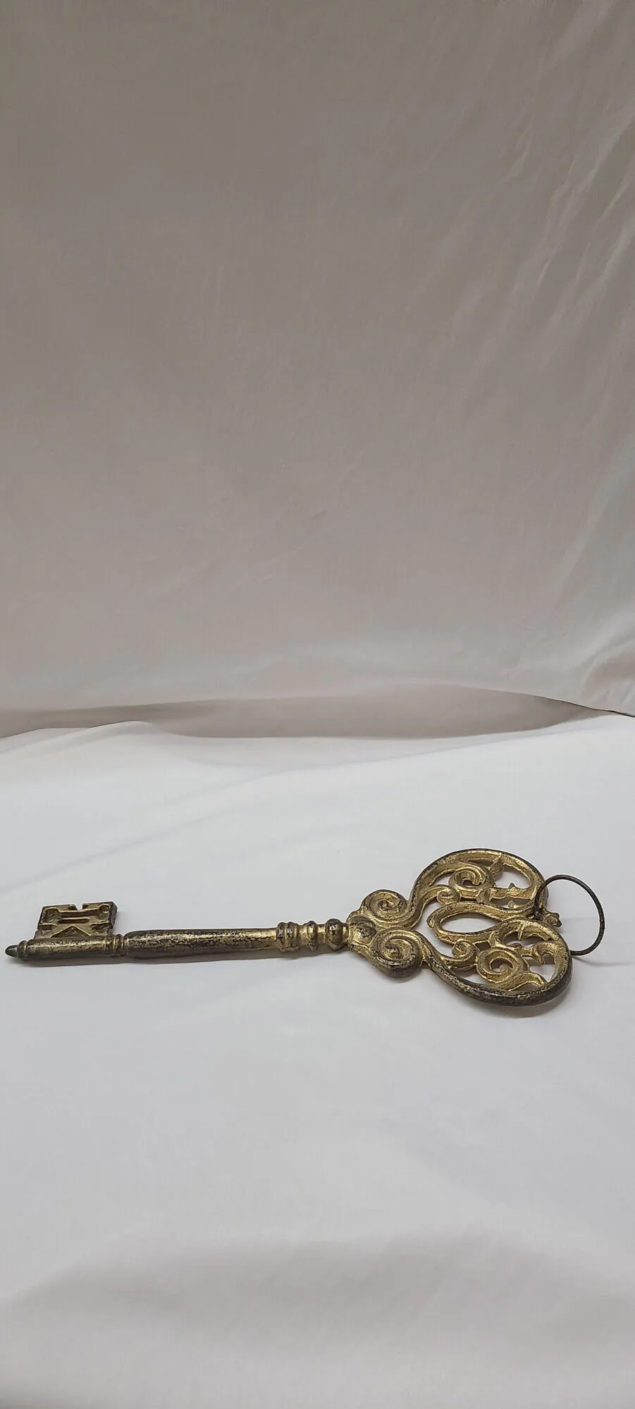Large Gold Key | Revel & Flourish Minneapolis Event Rentals