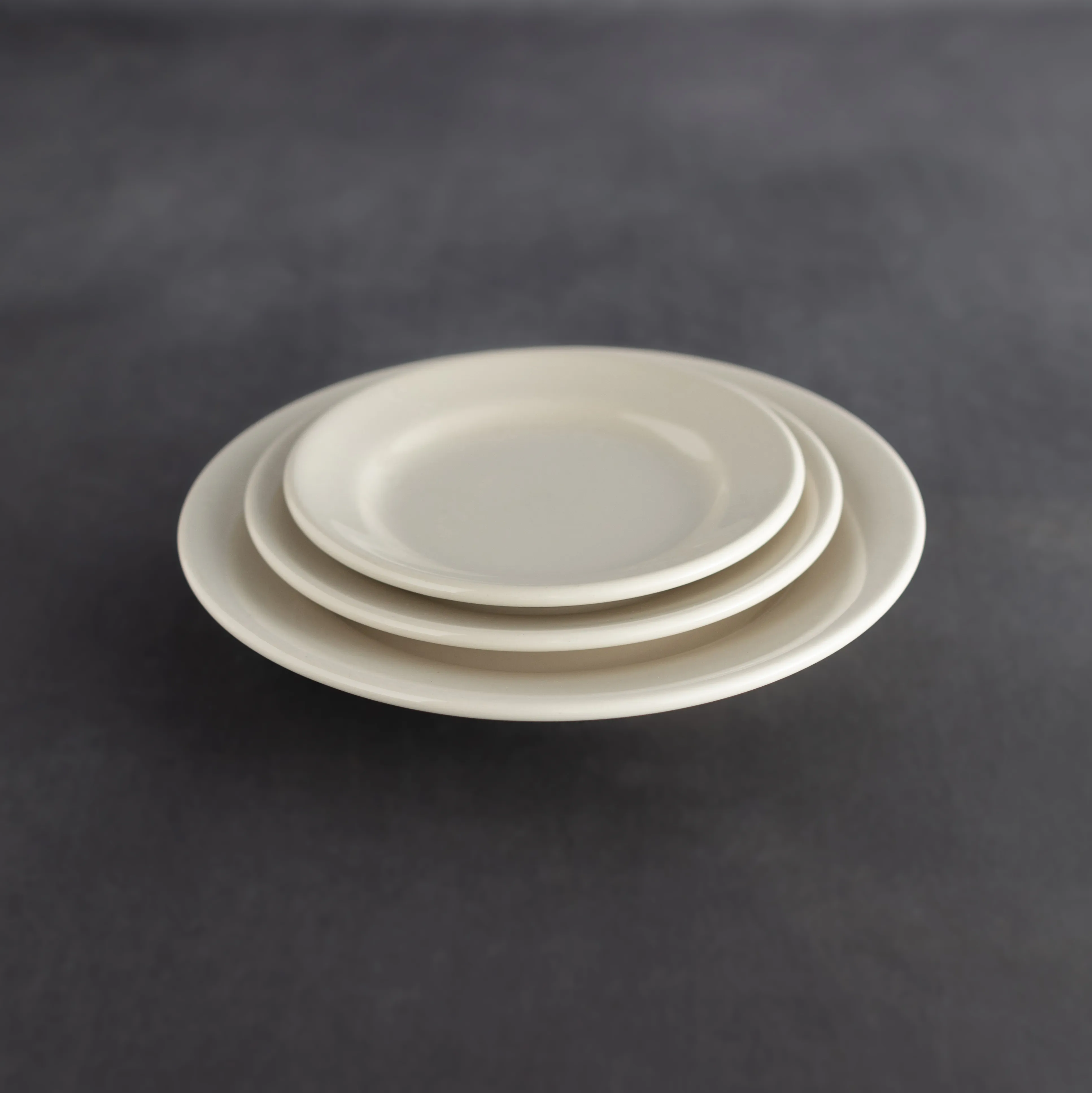 Round Cream Plate Rentals | Easy online ordering from Table Tops Event ...