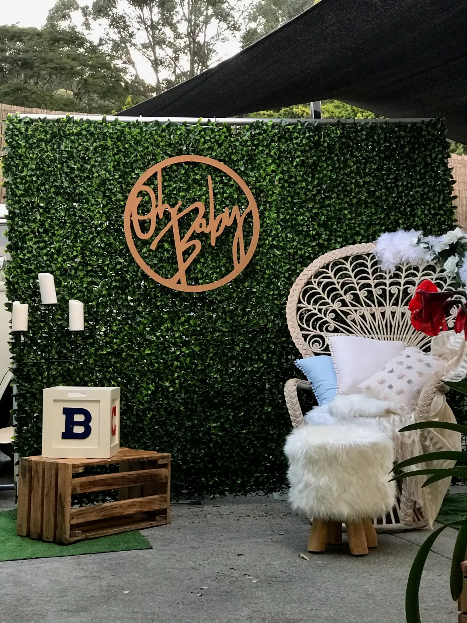 Deluxe Greenery Wall with Free Standing Frame | Gold Coast One Stop ...