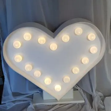 Marquee 'HEART' Light, Battery Operated | Little Miss Vintage