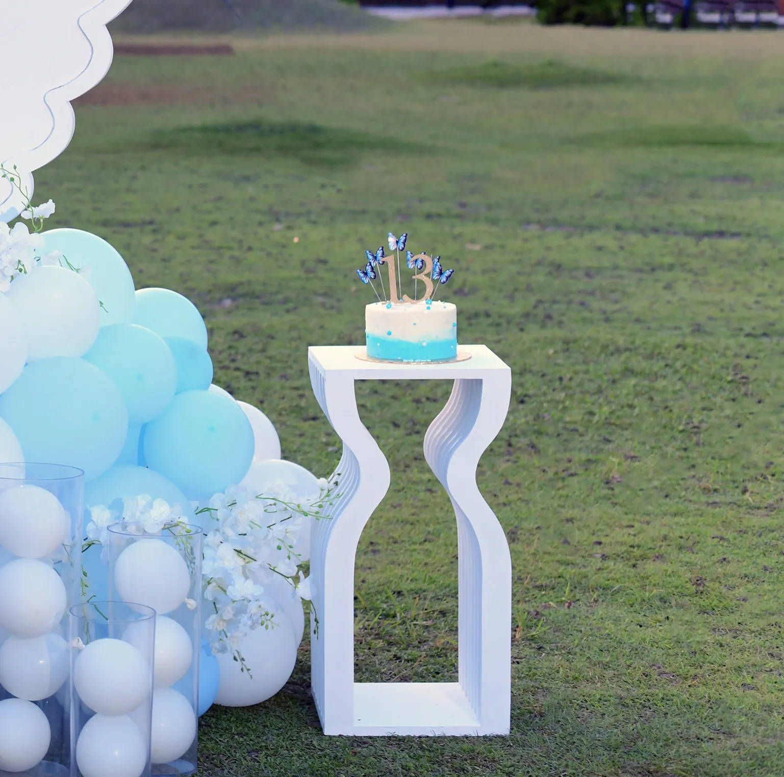 MajesticArc Cake Stand 25Inch | Fari Arts