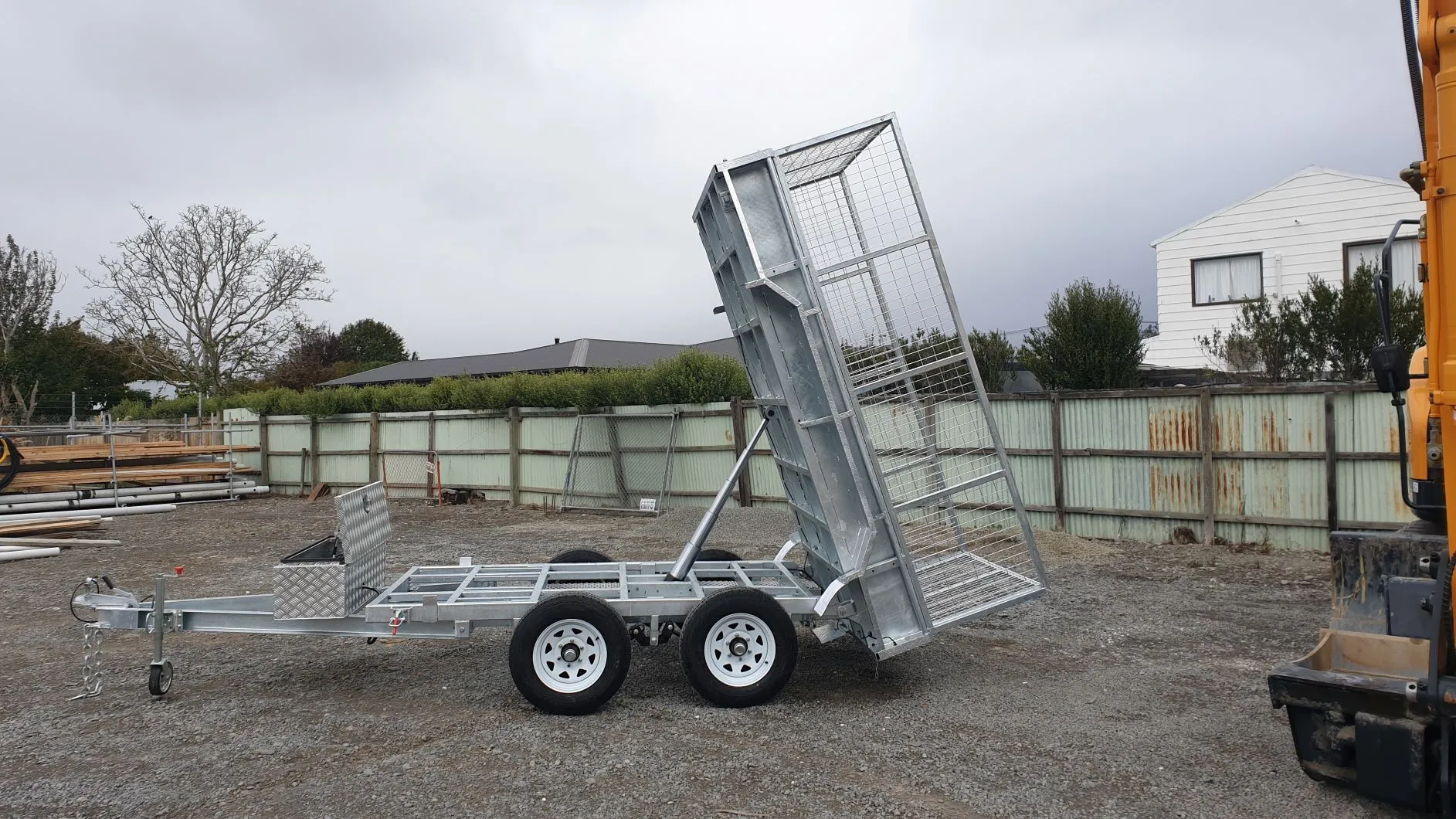 2.5t Braked 3m x 1.5m Tandem Tip Trailer | Oxford Hire Limited
