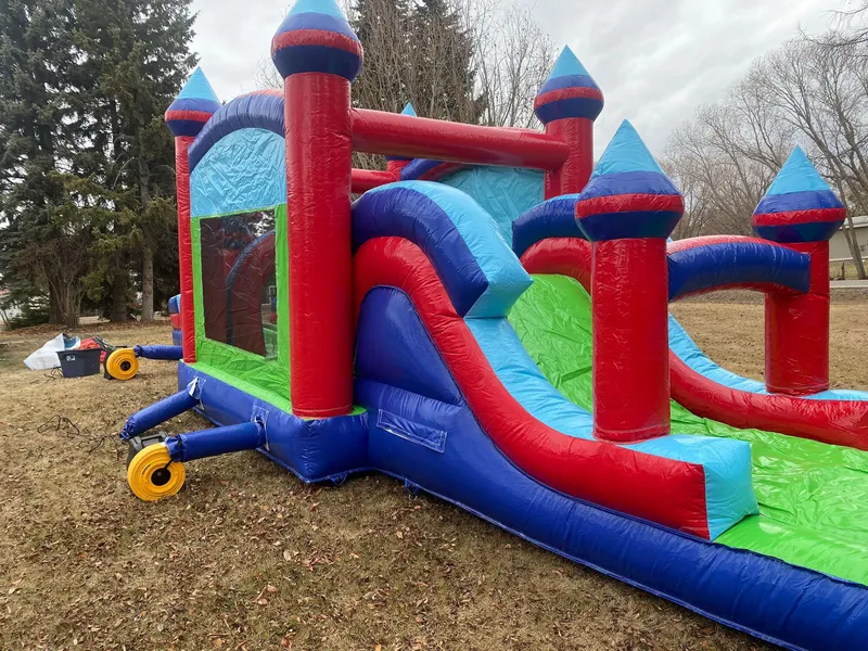 Adventure Zone Obstacle Course (customizable theme) | Calgary Bouncy ...