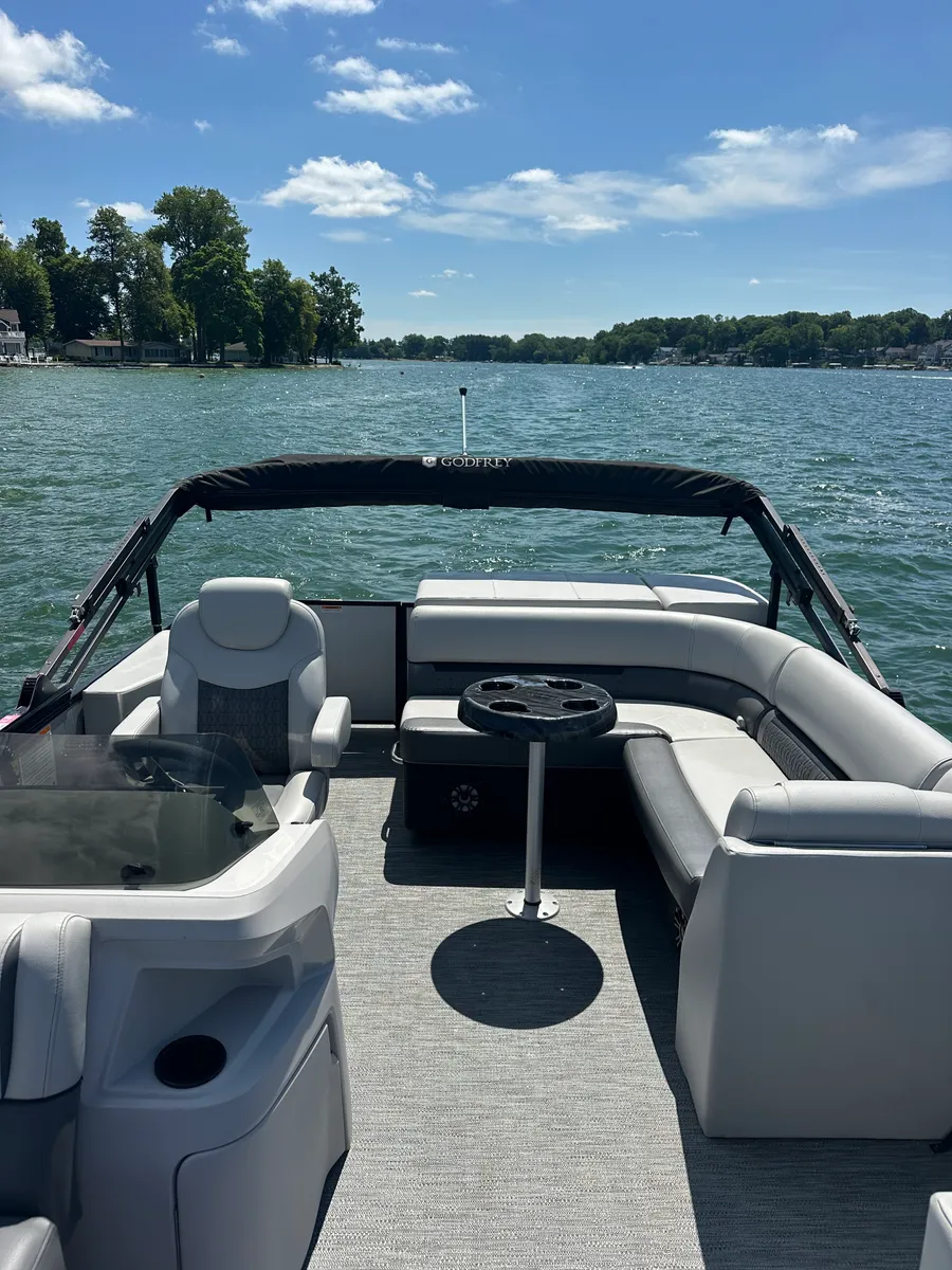 All products | 101 Lakes Pontoon Rentals