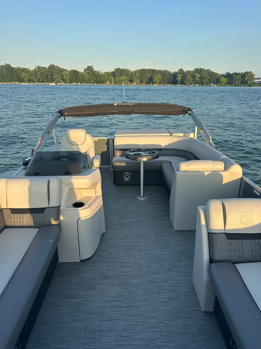 All products | 101 Lakes Pontoon Rentals