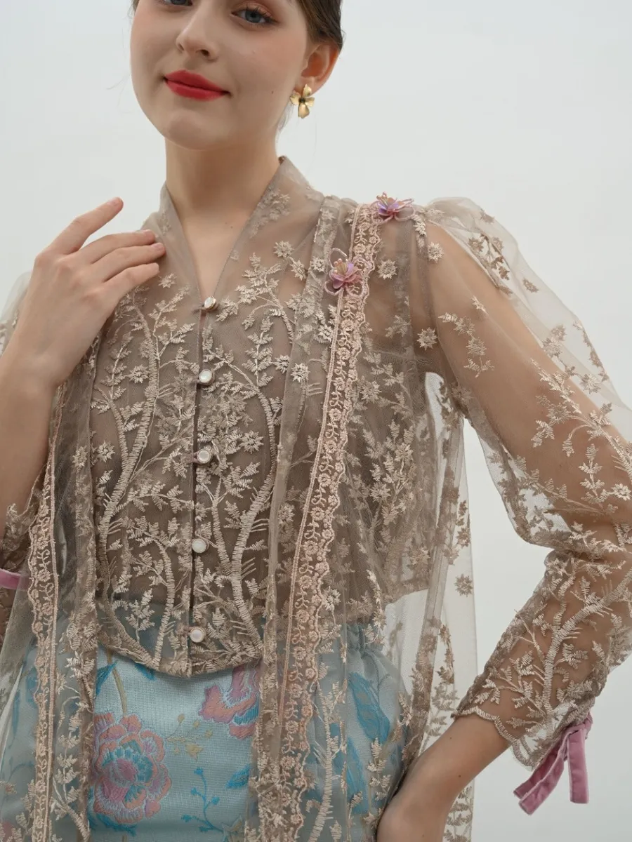 Sewa Kebaya Untuk Wisuda atau Graduation | Rent A Dress - Sewa Dress & Sewa Kebaya Online